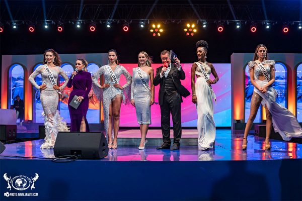 Topmodel of the World - Final 2021 - Topmodel Of The World